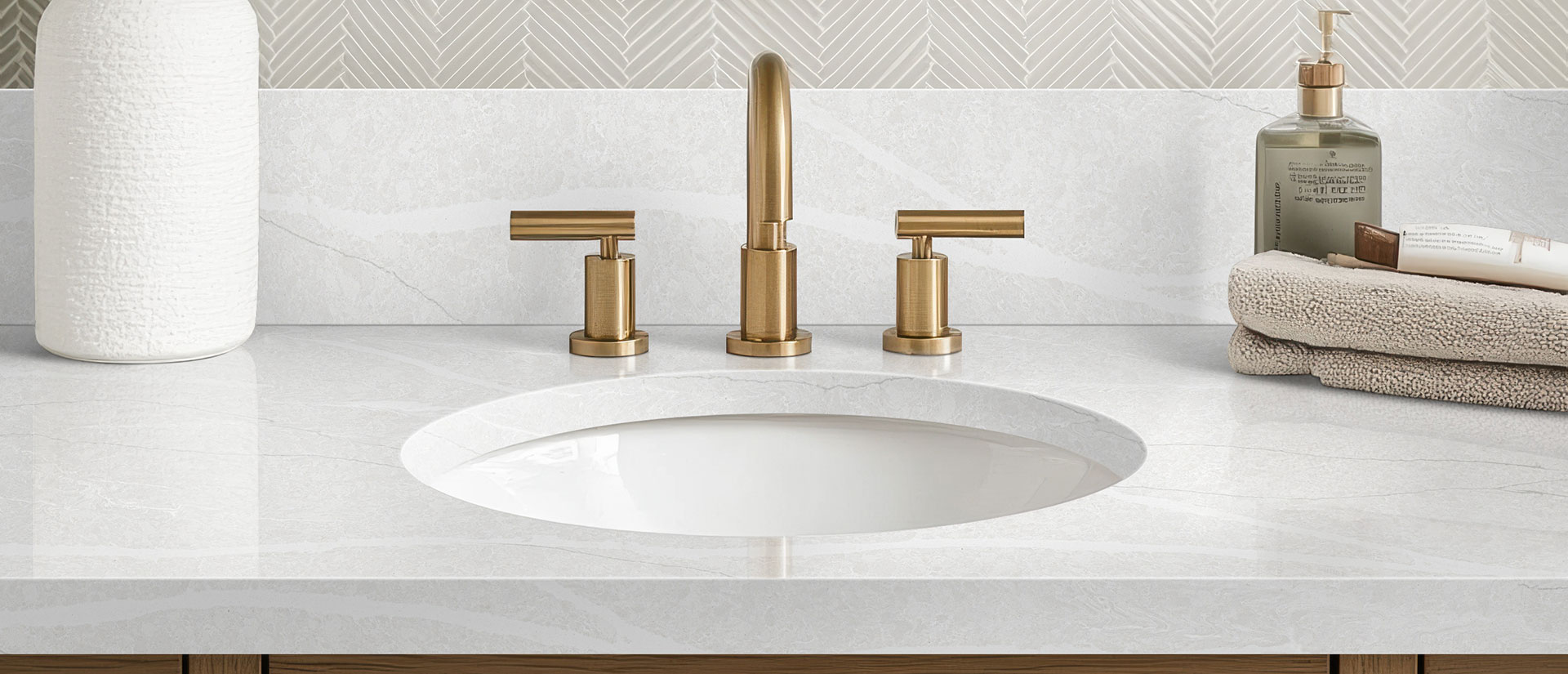 Eroluna - Granite System Interior Designs